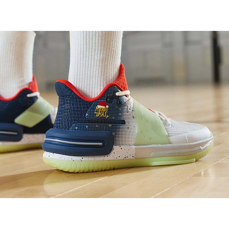 Peak Lou Williams Flash 2 "Christmas" - manelsanchez.pt