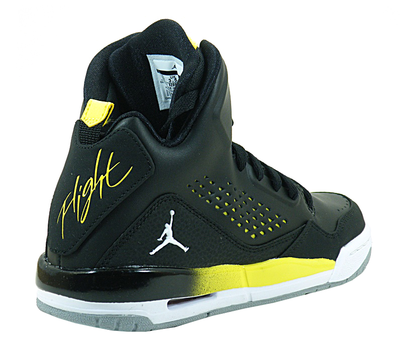 Jordan SC-3 BG Niño "Blackyellow" (070/negro/amarillo)